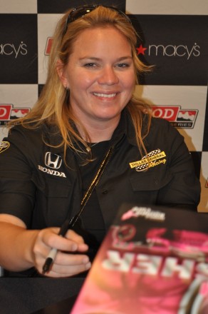 Sarah Fisher A Rarity In Car Racing @SarahFisher – Premier Guide Miami