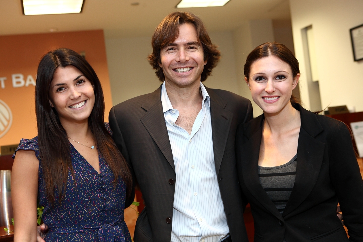 Miami business leaders gather for Apollo Bank brand launch celebration ...