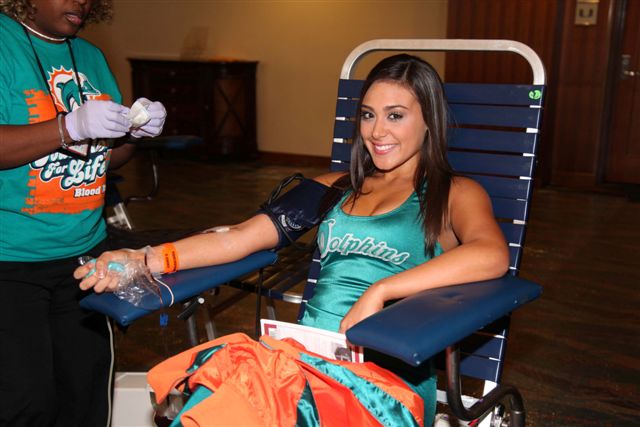 MIAMI DOLPHINS PARTNER WITH FLORIDA’S BLOOD CENTERS ON ONE OF THE ...