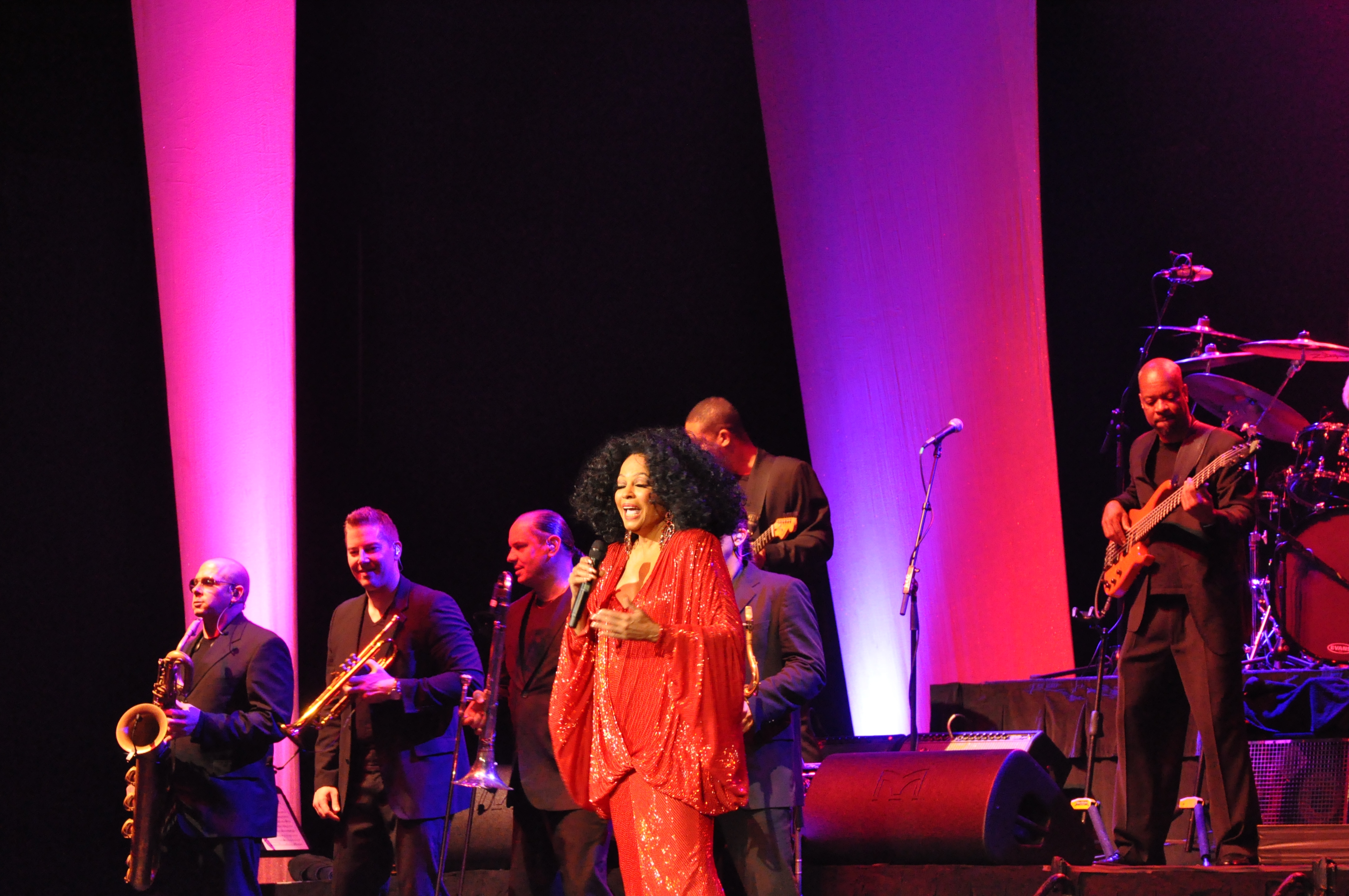 DIANNA ROSS COMES TO INTIMATE FILLMORE MIAMI BEACH FOR TWO NIGHTS ...