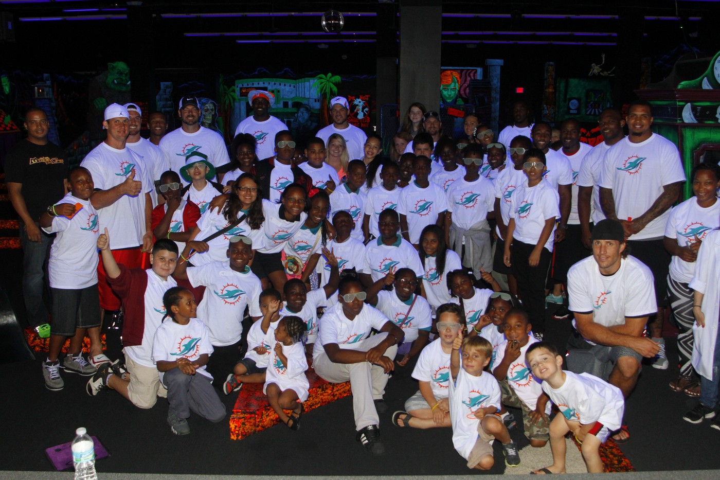 Miami Dolphins take 40 students to Monster Mini Golf in Miramar ...