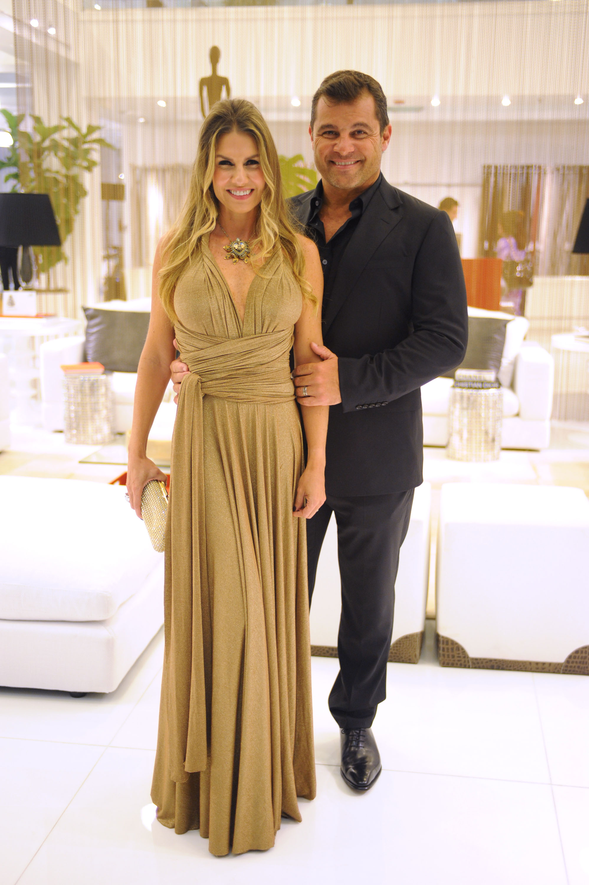 Artefacto Home’s Inaugural Fashion House – Premier Guide Miami