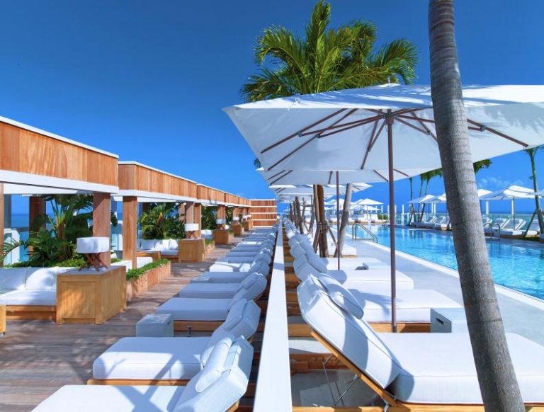 Watr at the 1 Rooftop – Premier Guide Miami