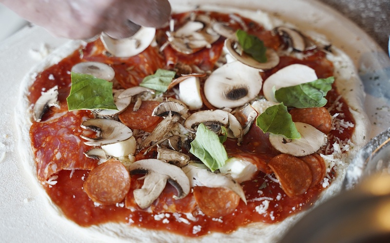 Pizza-Making Master Class & Lunch hosted by Laurent Tourondel – Premier ...