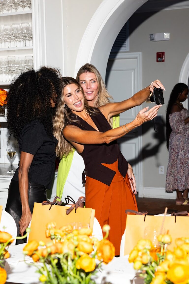 TOD’S CELEBRATES THE ICONIC GOMMINO ALONGSIDE MIAMI LUMINARIES ...