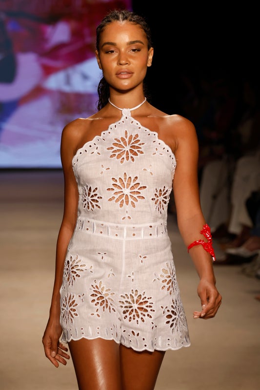 SINESIA KAROL RESORT 2025 RUNWAY SHOW AT PARAISO MIAMI SWIM WEEK ...