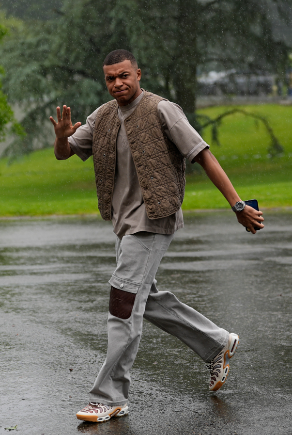 WATCH SPOTTING: KYLIAN MBAPPÉ in HUBLOT – Premier Guide Miami