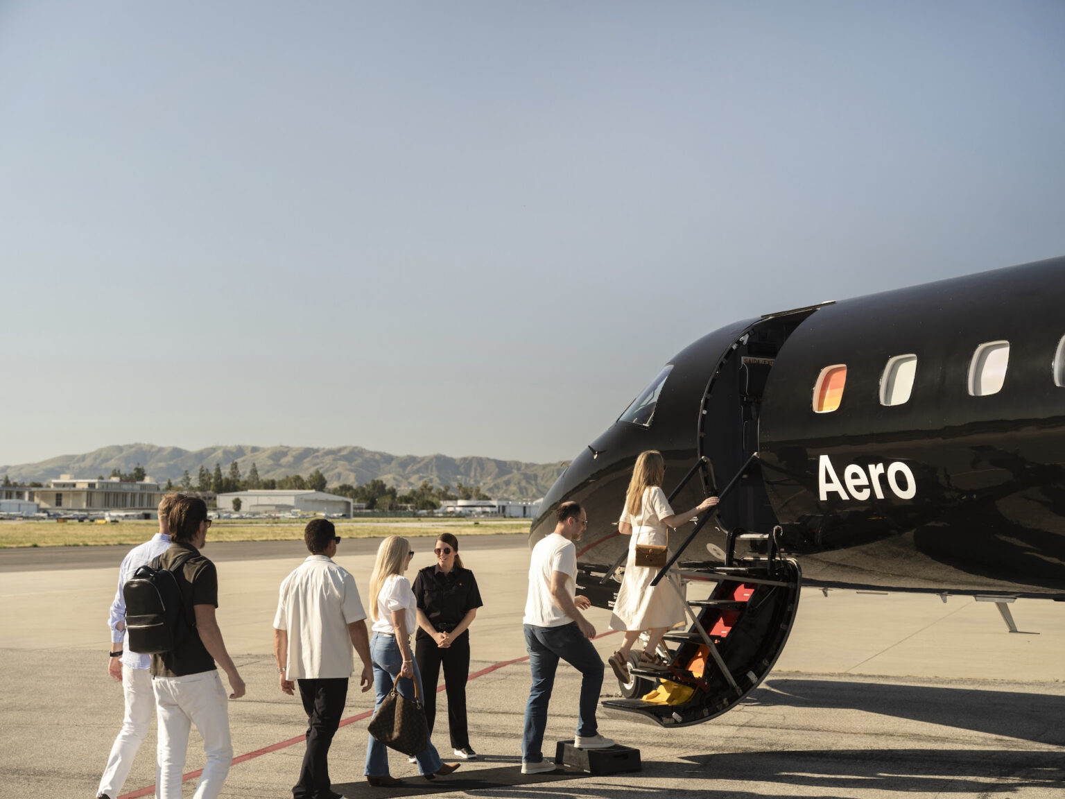 Aero Takes Flight: First Scheduled Service Connecting Los Angeles to ...