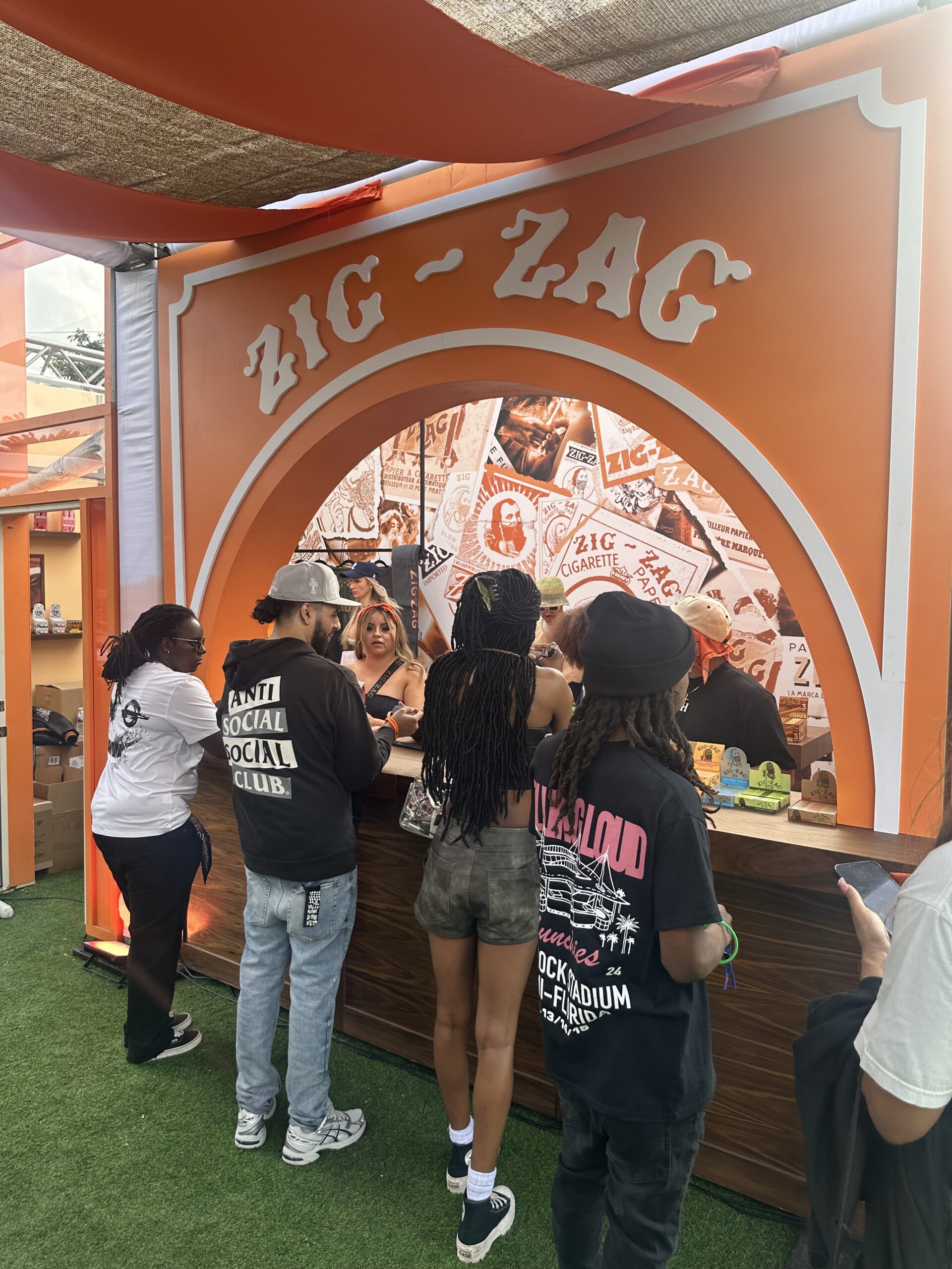 Rolling Loud Miami 2024: A Celebration of Hip-Hop Heritage with Zig-Zag – Premier Guide Miami