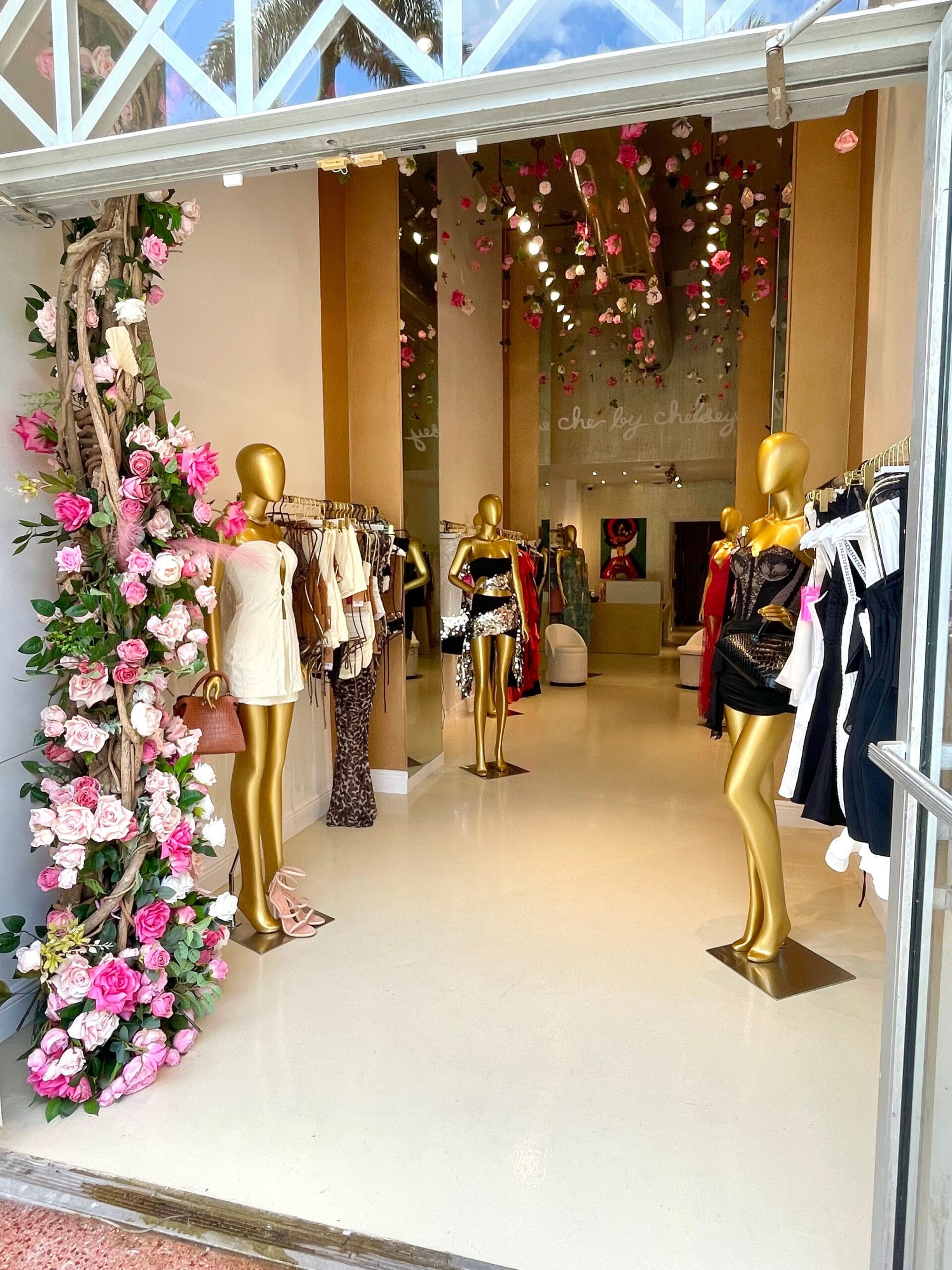 Ché by Chelsey Brings Global Female-Designed Fashion to Lincoln Road ...