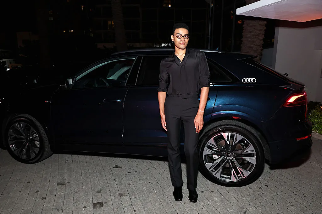 Owen Thiele Steals the Scene at Miami Beach EDITION Art Celebration ...