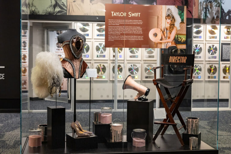 Country Music Hall of Fame® and Museum Opens Taylor Swift Pop-up ...