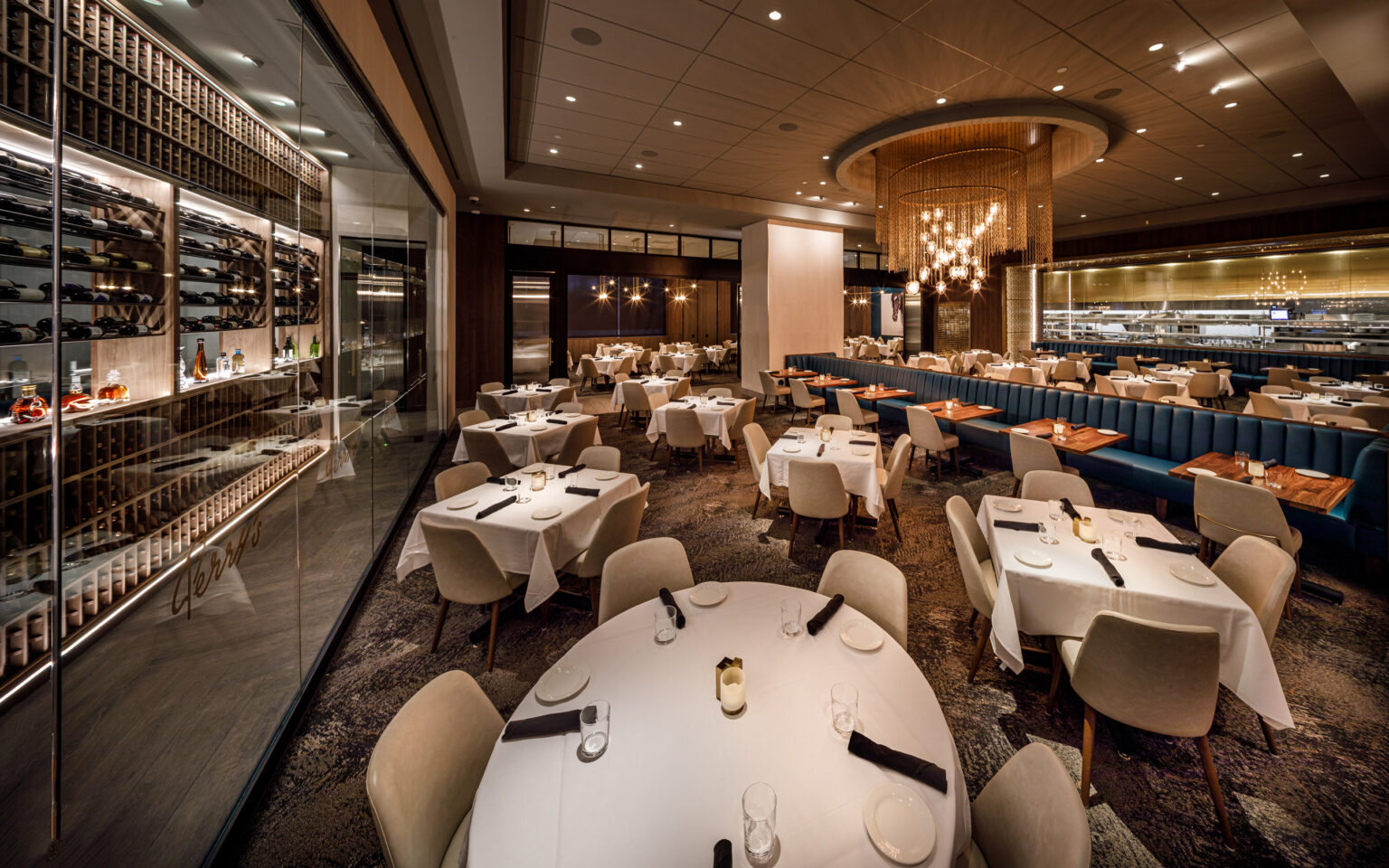 Award-Winning Perry’s Steakhouse & Grille Selects Omaha for First ...